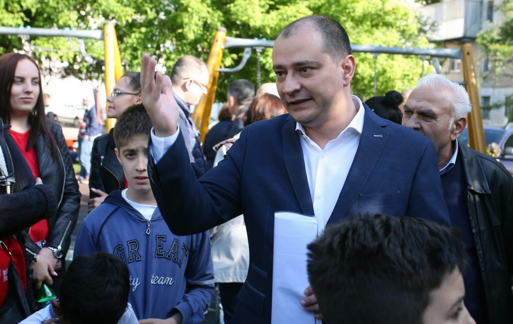 Un candidat pe zi: astazi despre Daniel Baluta (alegeri locale Sectorul ...